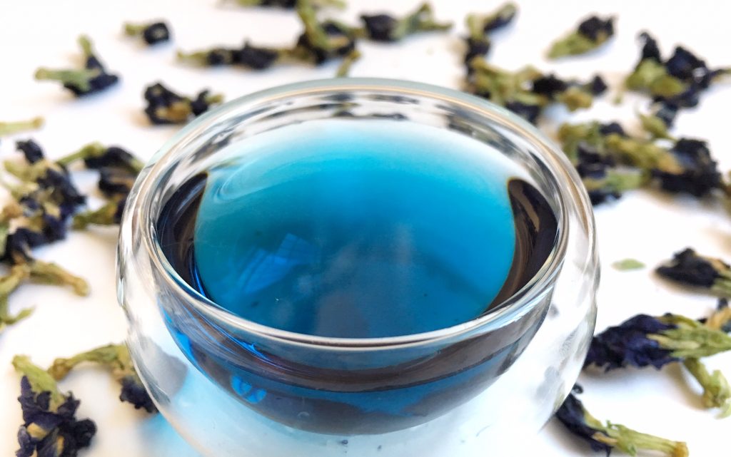 Butterfly Pea Flower Tea, la tisana blu che sta affascinando il mondo ...